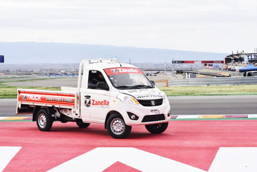 Zanella Z-Truck sigue de gira con el automovilismo | STC Content Lab